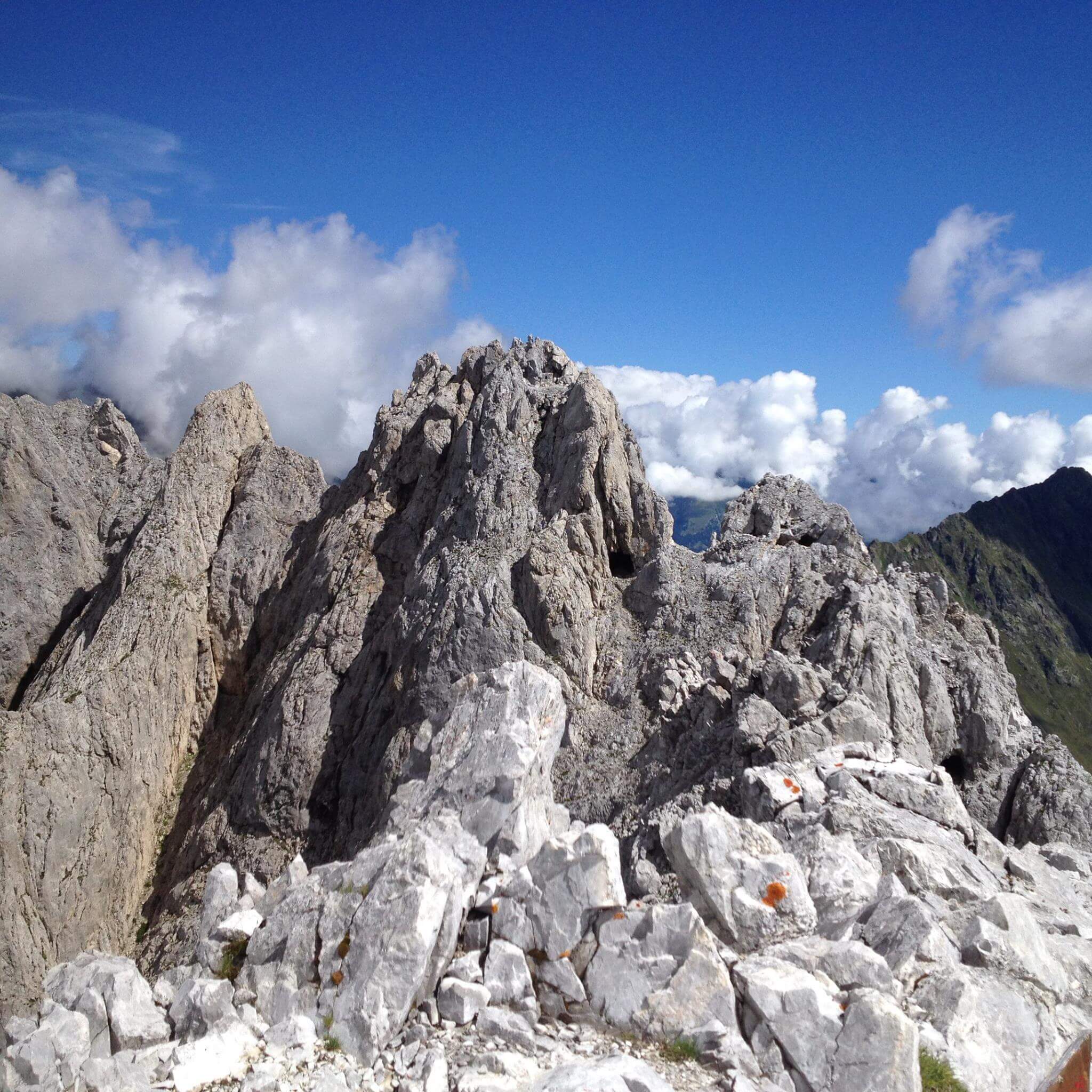 19 Vie Ferrate nelle Alpi Carniche